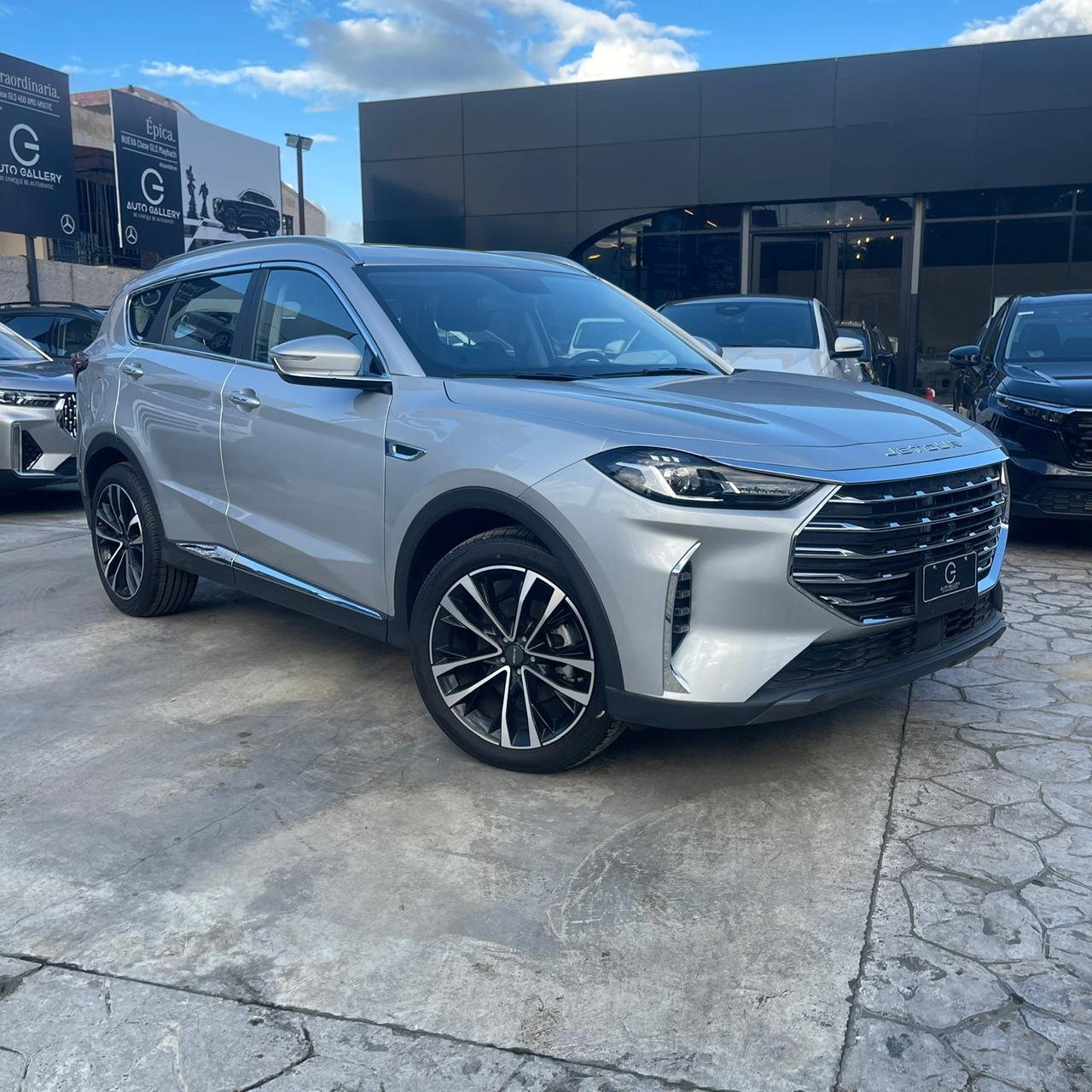 Jetour X70 PLUS 2025 - AUTO GALLERY RD